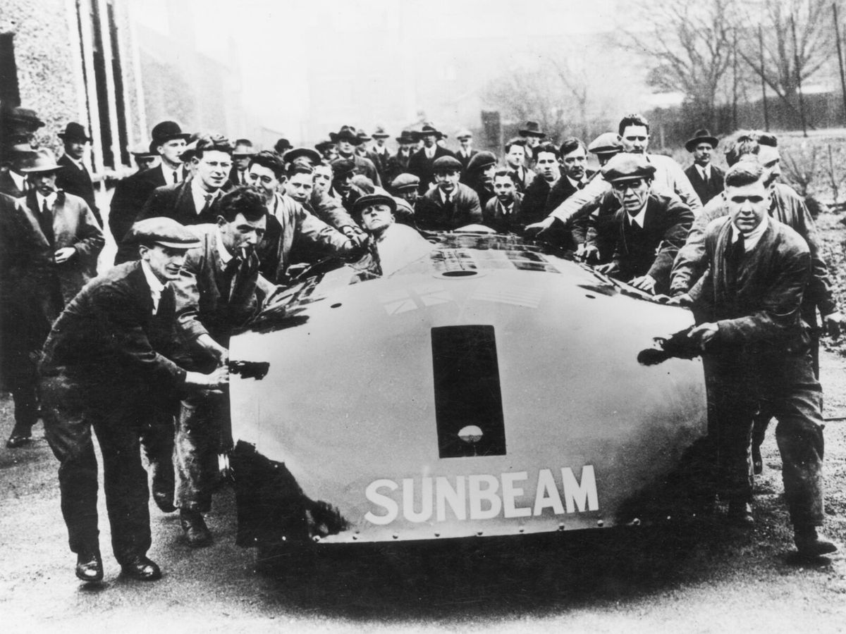 Engineers begin engine rebuild to bring Sunbeam 1000hp back to life ...