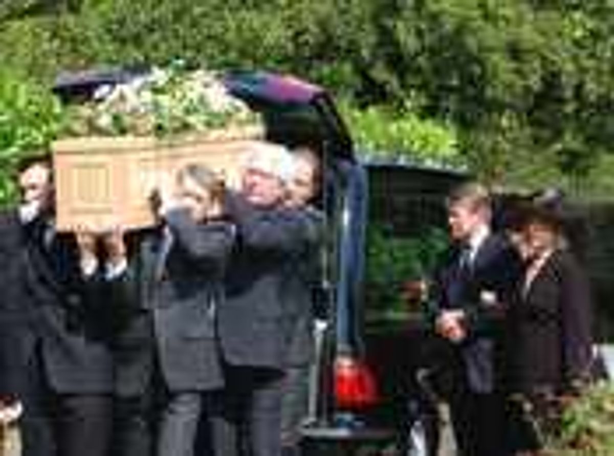 Hundreds pay respects to ex-MP | Shropshire Star