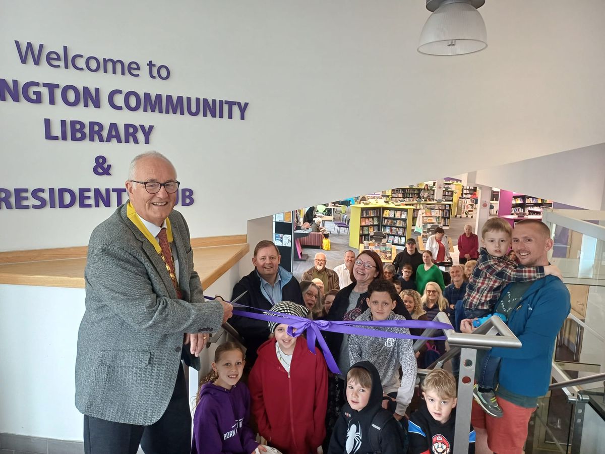 Wellington Library reopens as Wellington Community Library after ...