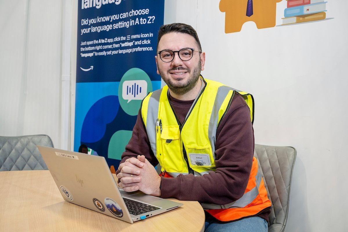Rugeley apprentice helps Amazon announce 1,000 new UK apprenticeships ...