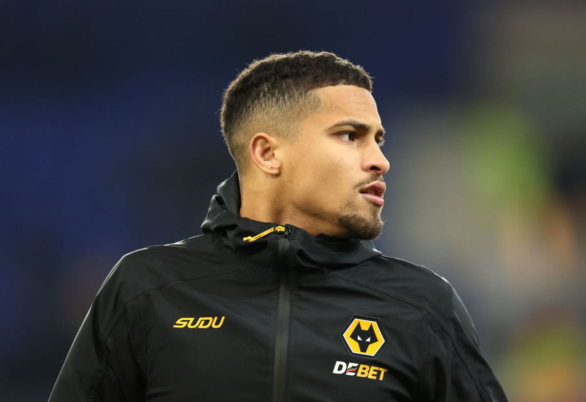 Wolves boss praises 'true team spirit' in Brazilian midfielder ...