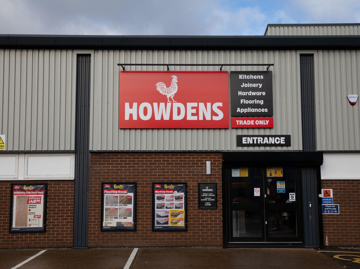 Record sales and profits for Howdens | Express & Star