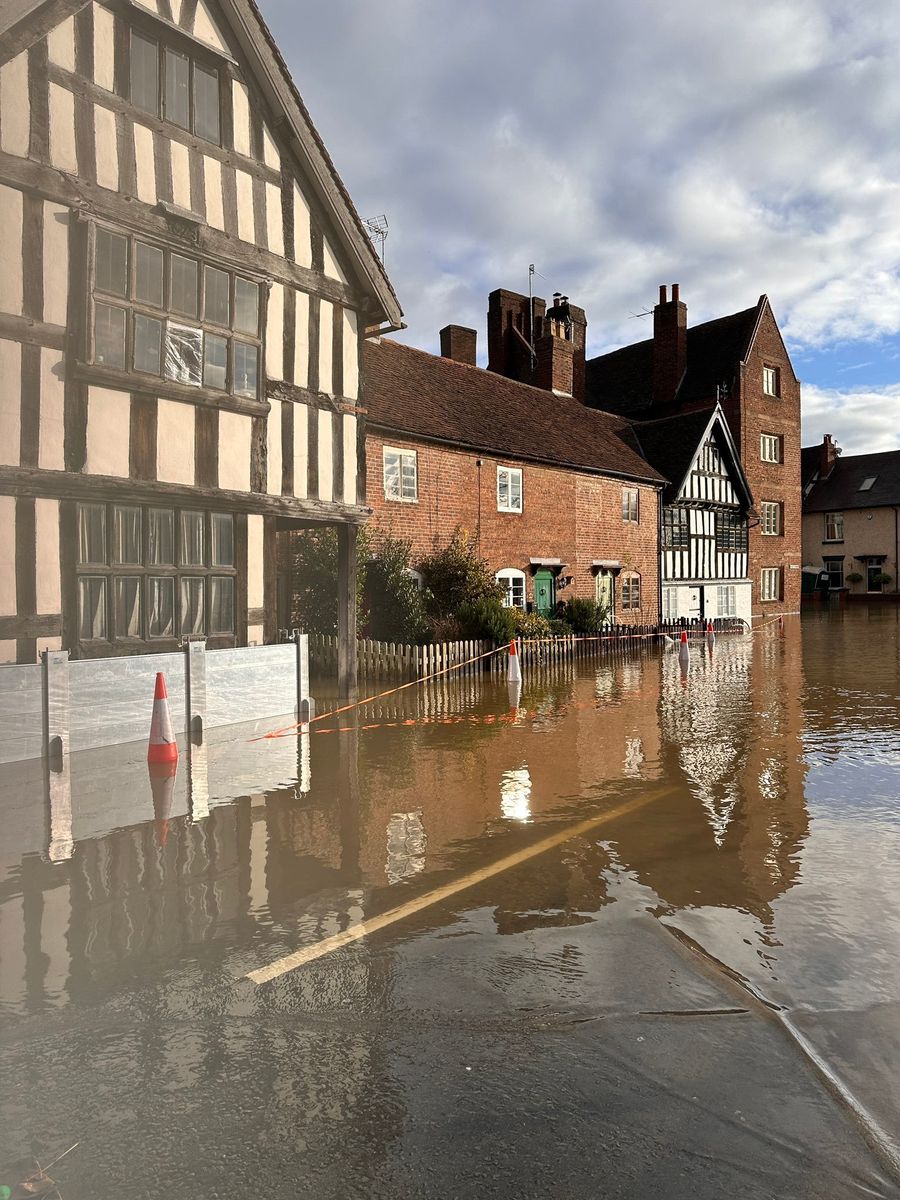 Watch swollen and fast-moving River Severn head through Bewdley as ...