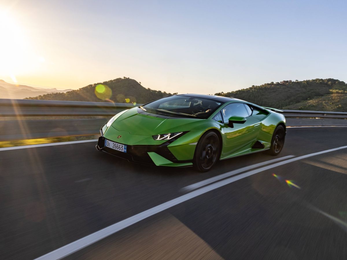 First Drive: Lamborghini’s Huracan Tecnica is a road car with track ...