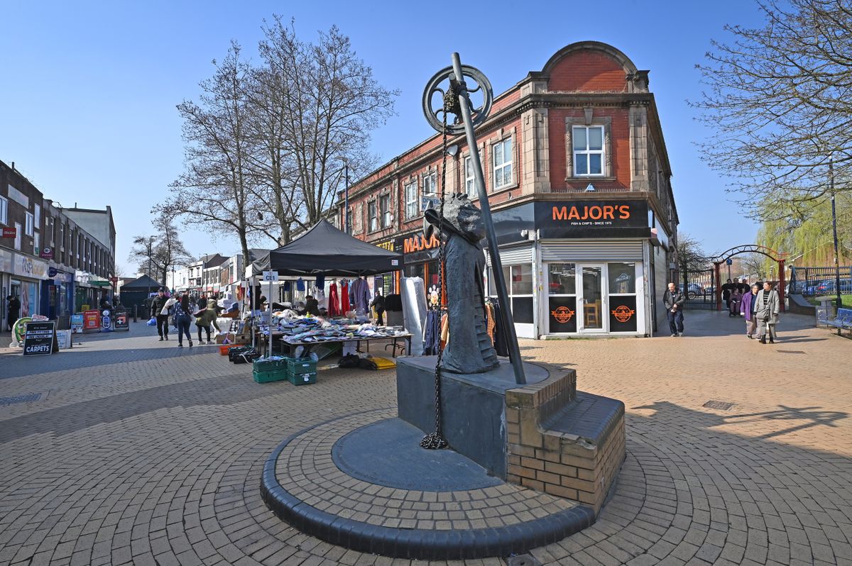 Lorry enterprise applying to operate from Wolverhampton yard | Express ...