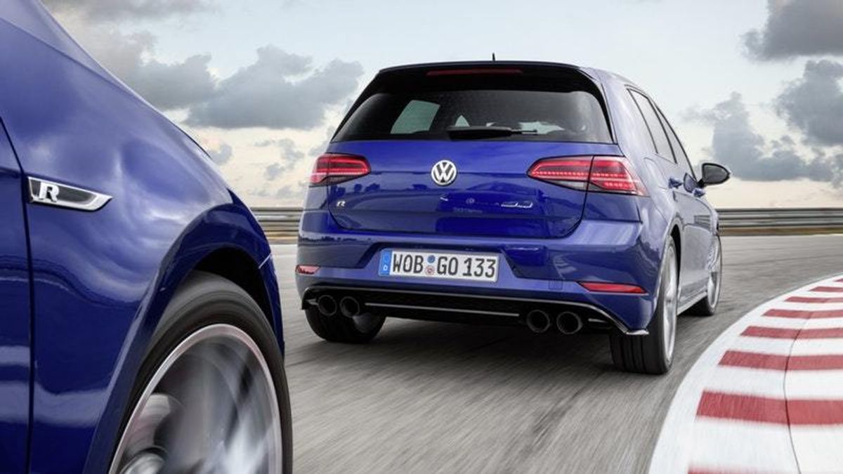 New Performance Pack makes VW Golf R better-suited to track duties ...
