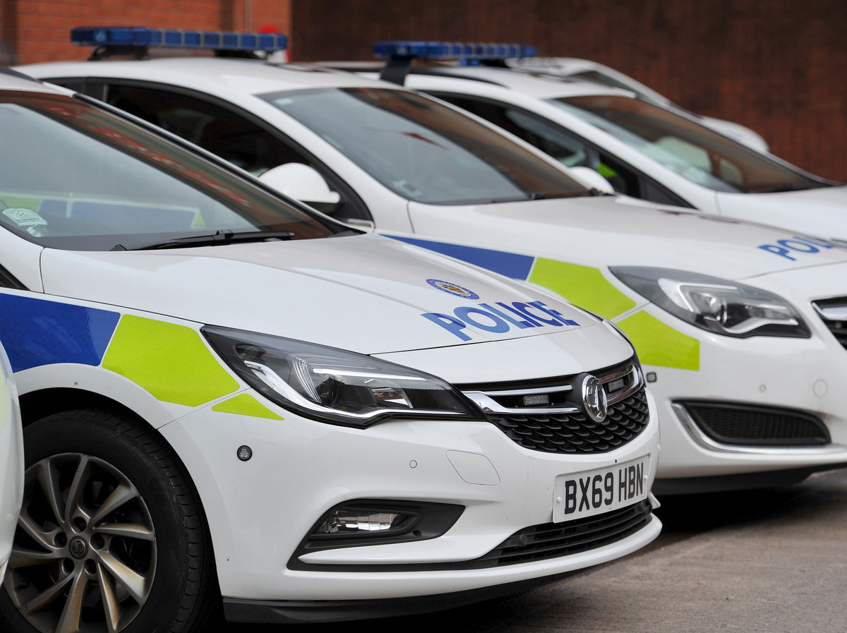 Top honours for five Wolverhampton police officers who fought 'life and ...