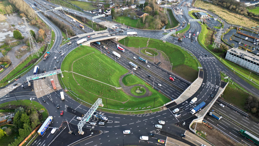 Drivers warned of further closures on M6 as £78m junction 10 project ...