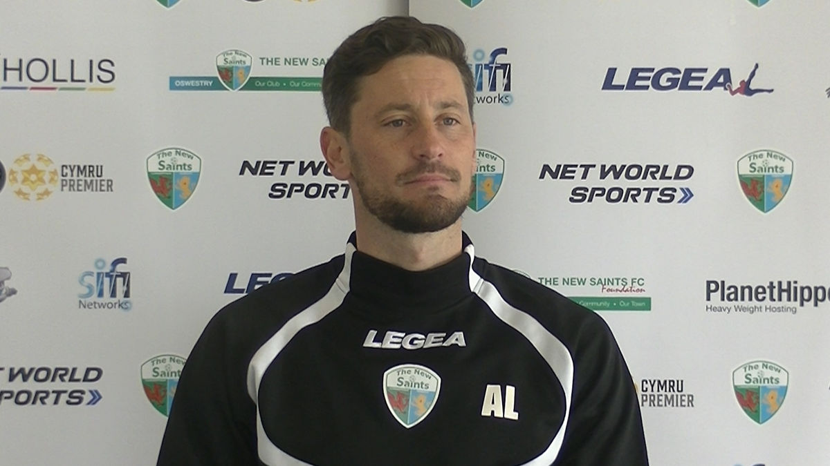 Anthony Limbrick urges his Saints to join the ‘wall of fame ...