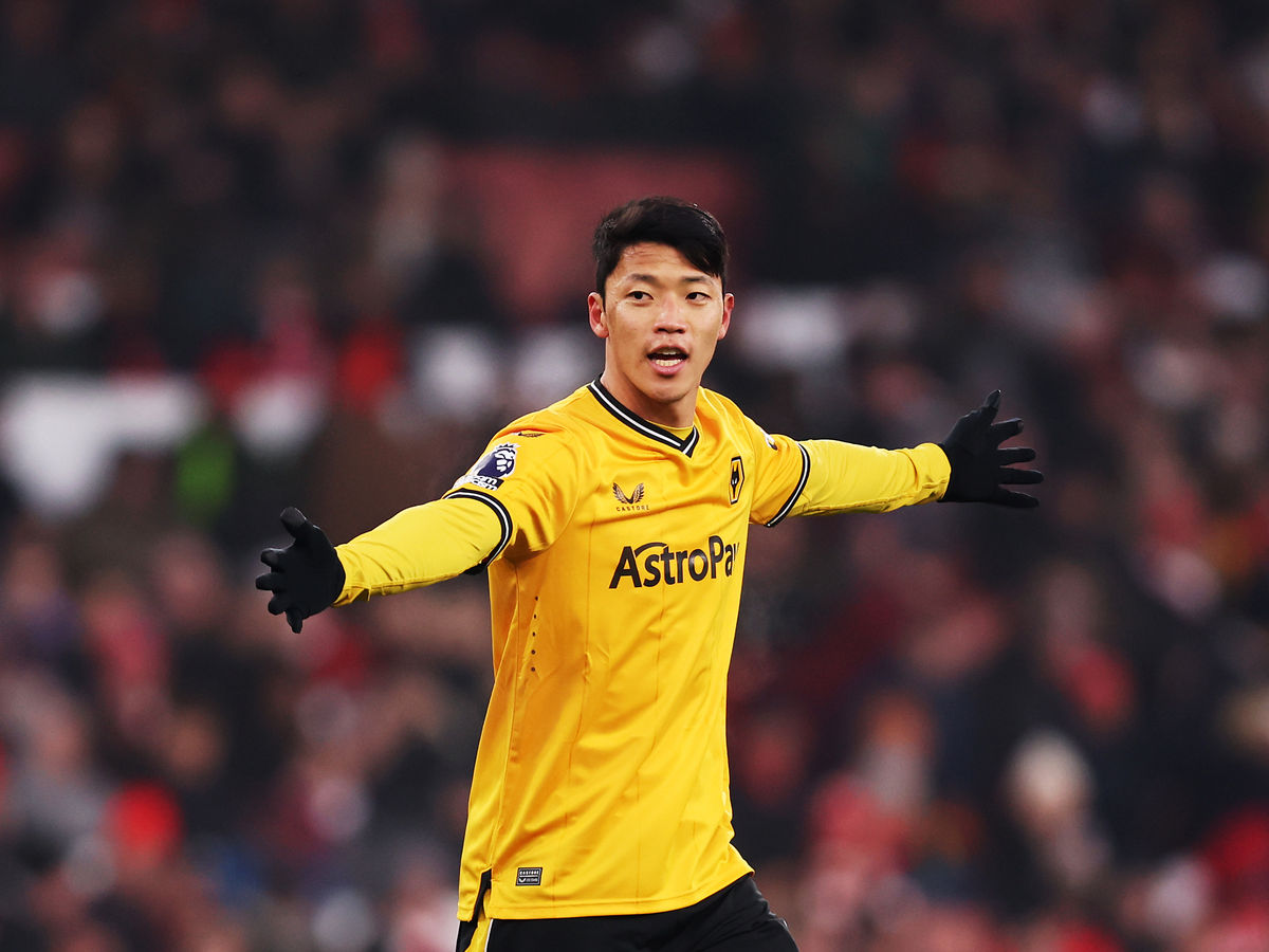 Hwang Hee-chan signs new Wolves contract | Shropshire Star