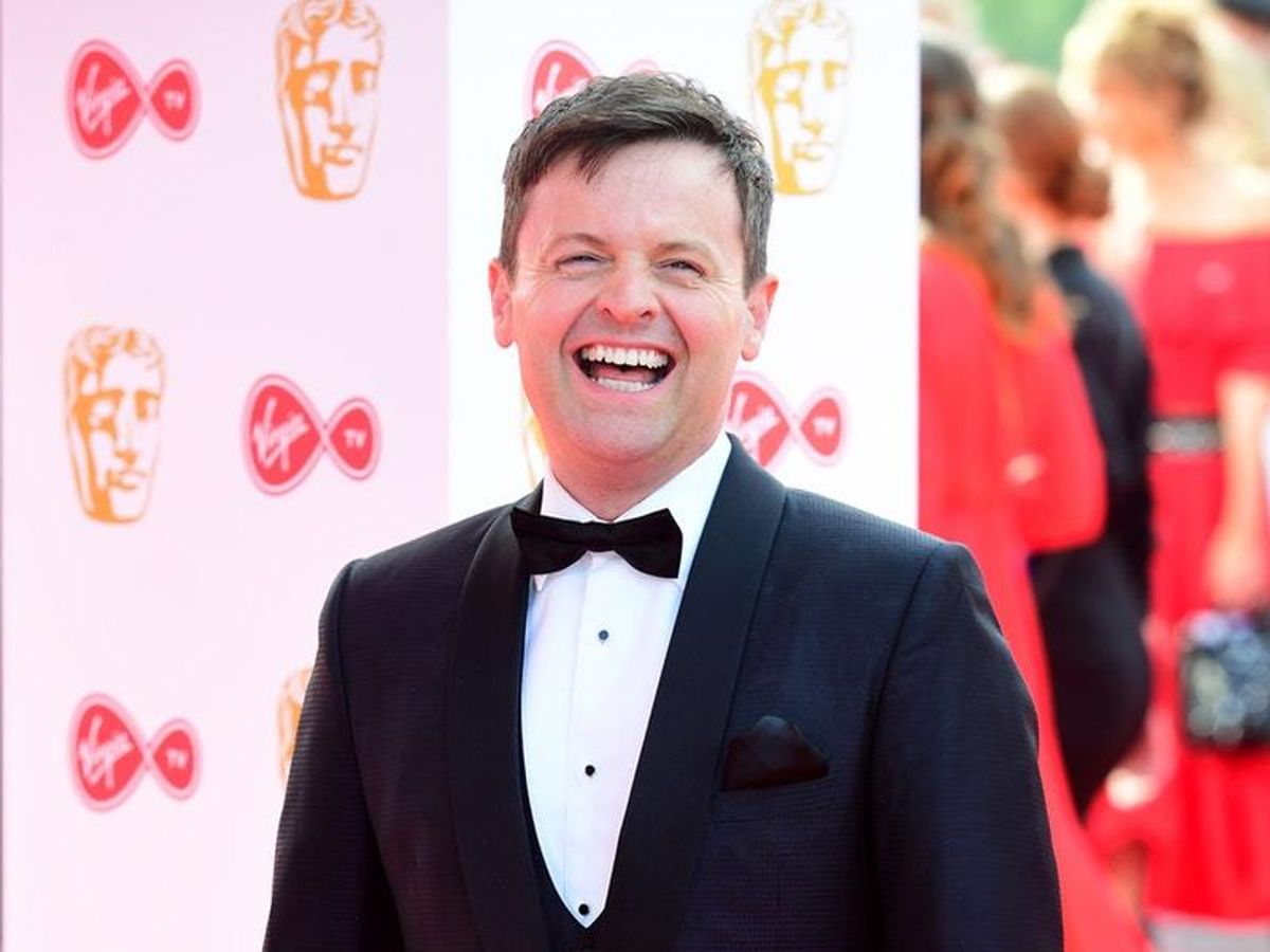 Declan Donnelly thanks ‘legend’ vet for treating his pet dog | Express ...
