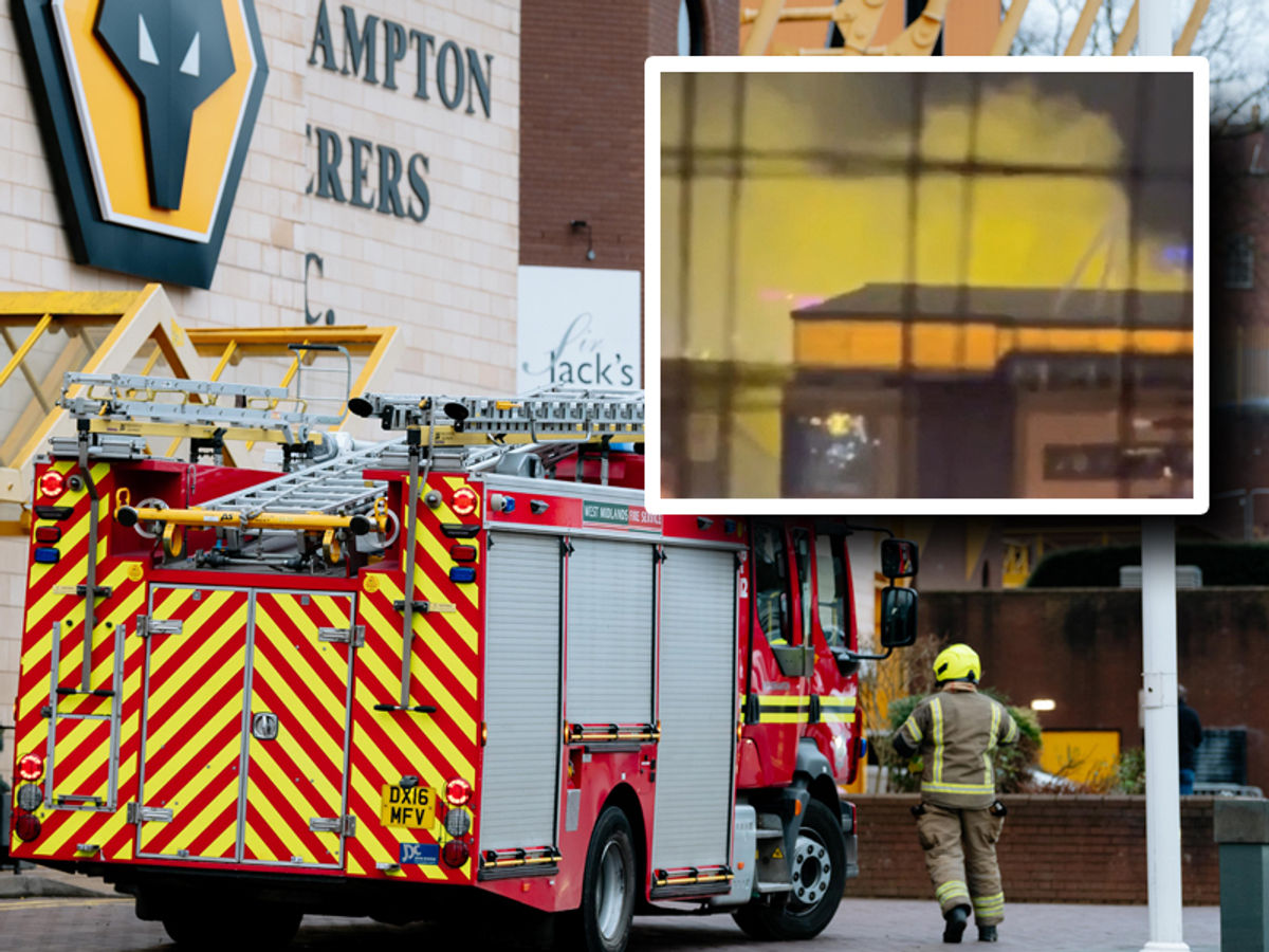 Molineux fire: Smoke pours from Wolves stadium as blaze breaks out in ...