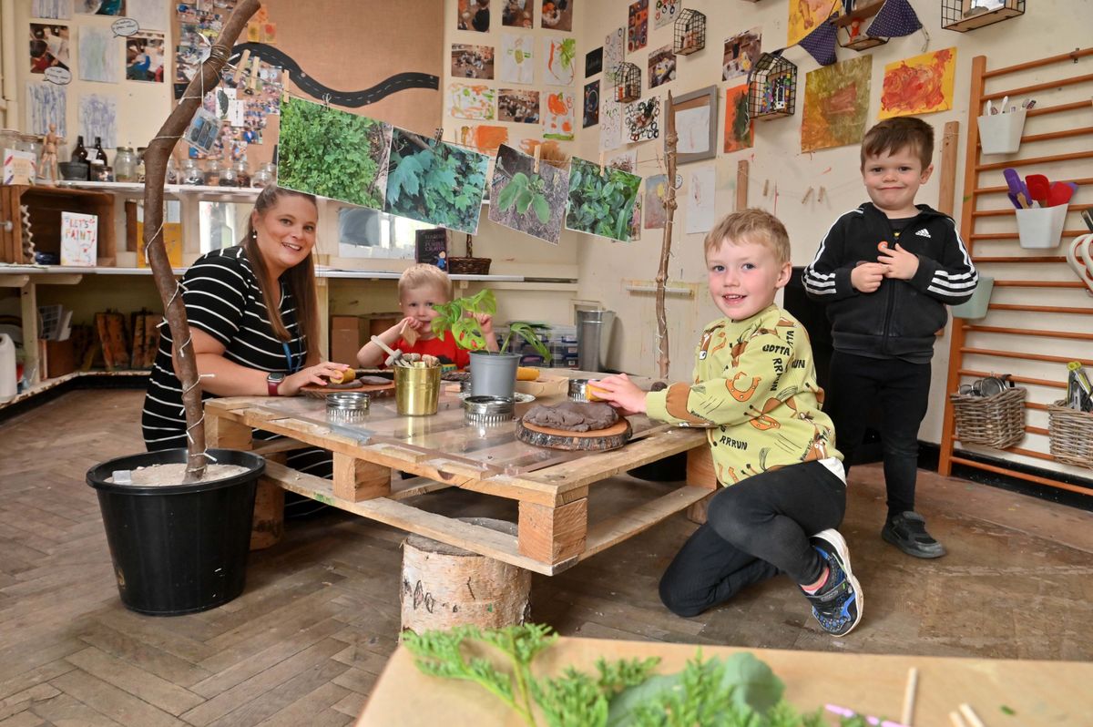 We visit Albrighton primary school which boasts an outdoor swimming ...