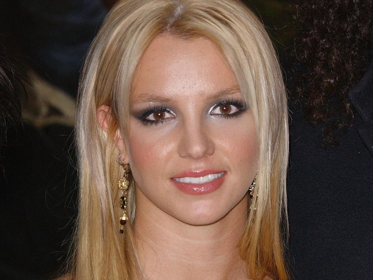 Britney Spears says 2001 VMAs performance with Burmese python was ...