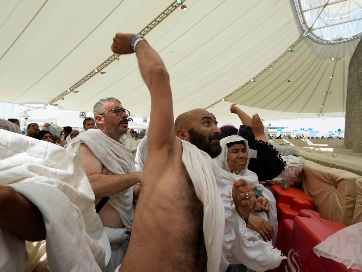 Muslim pilgrims wrap up Hajj with symbolic stoning of the devil amid deadly heat | Express & Star