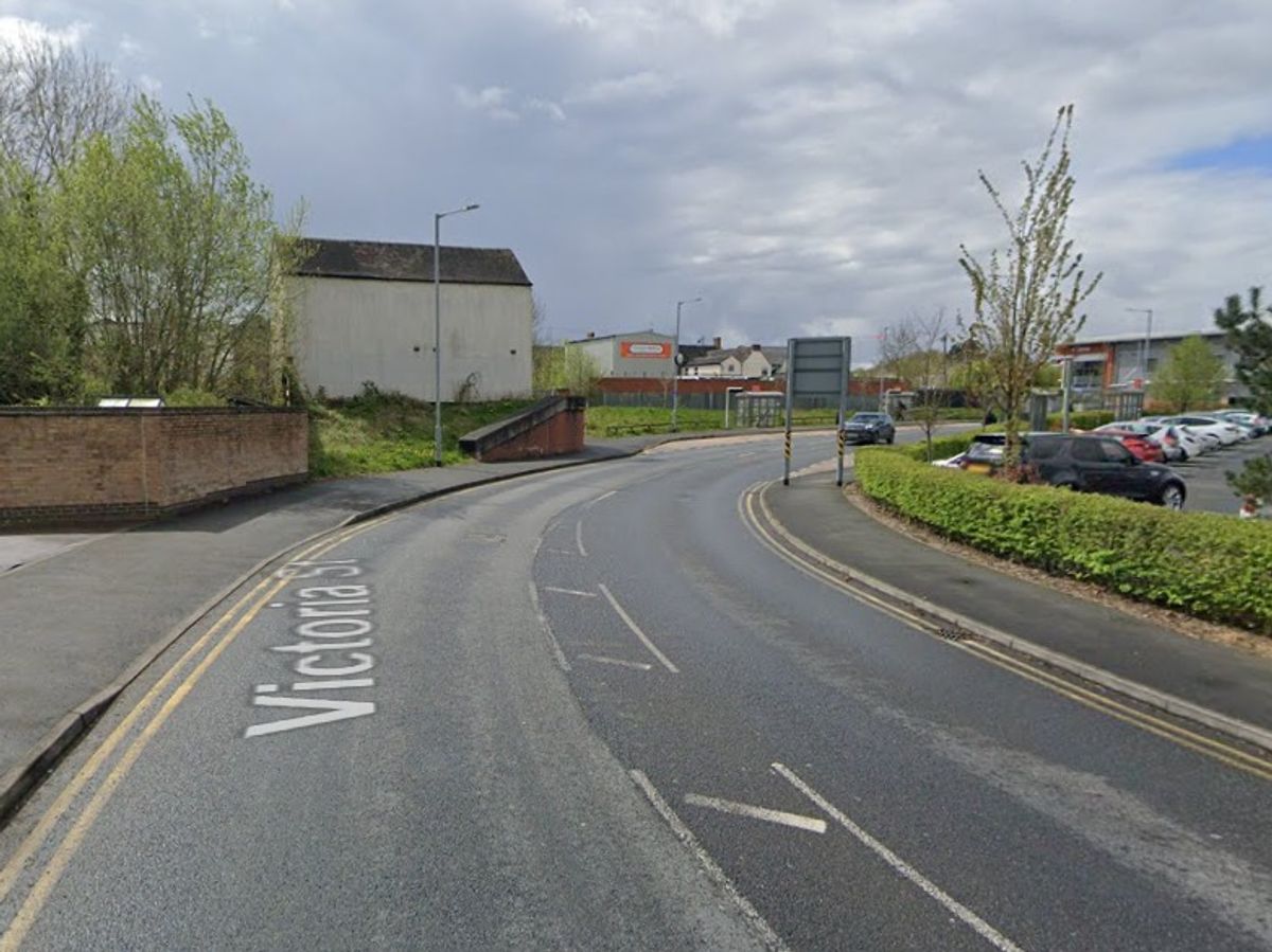 Man arrested after police find cocaine and phone in car in Cannock ...