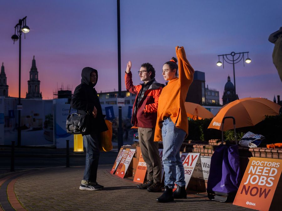 Doctors return to work as hospitals work to recover from strike ...