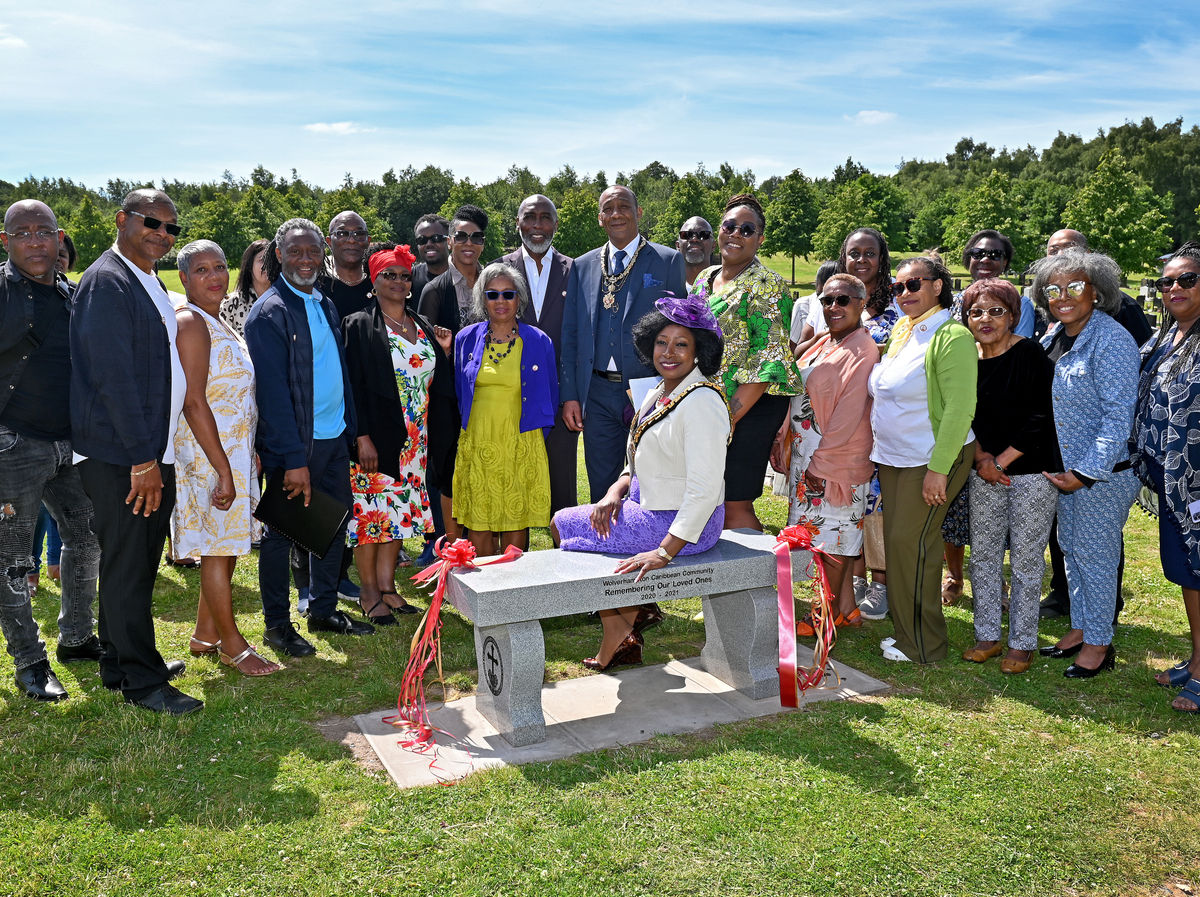 Covid memorial bench officially unveiled at Wolverhampton cemetery ...