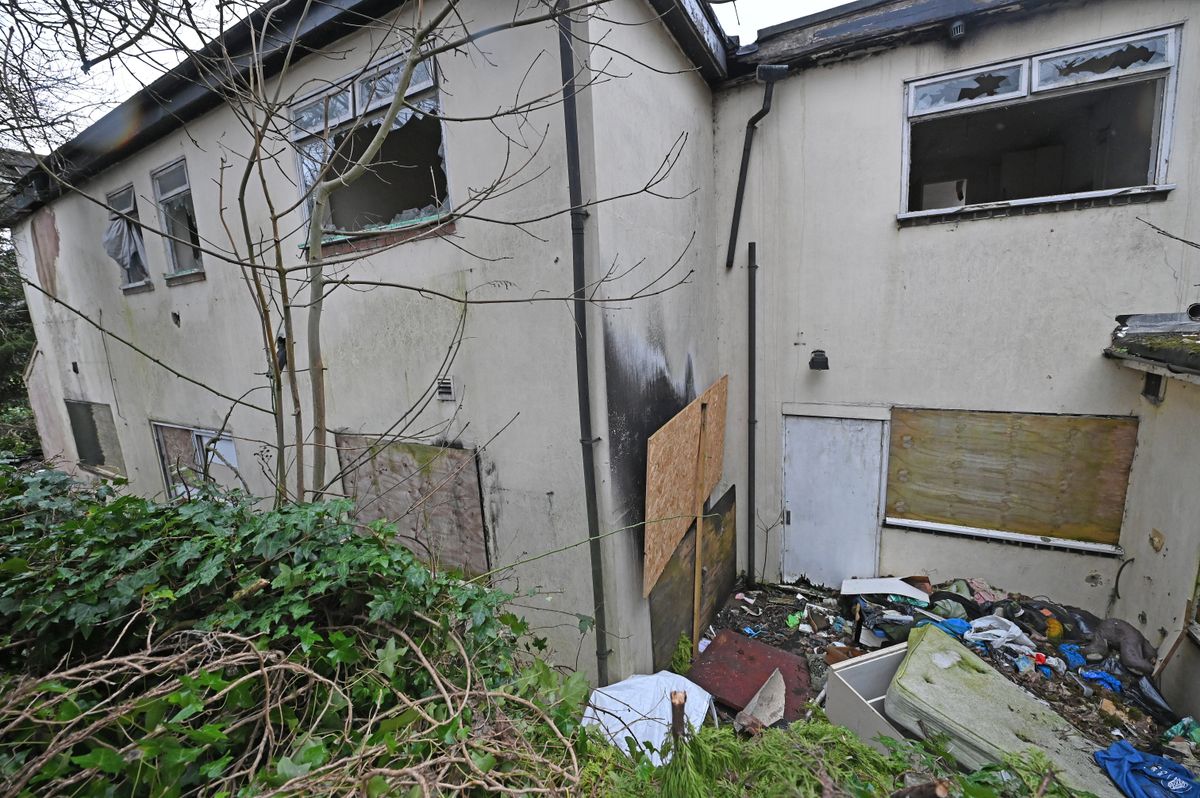 Striking images show aftermath of Wellington Road fire that ripped ...