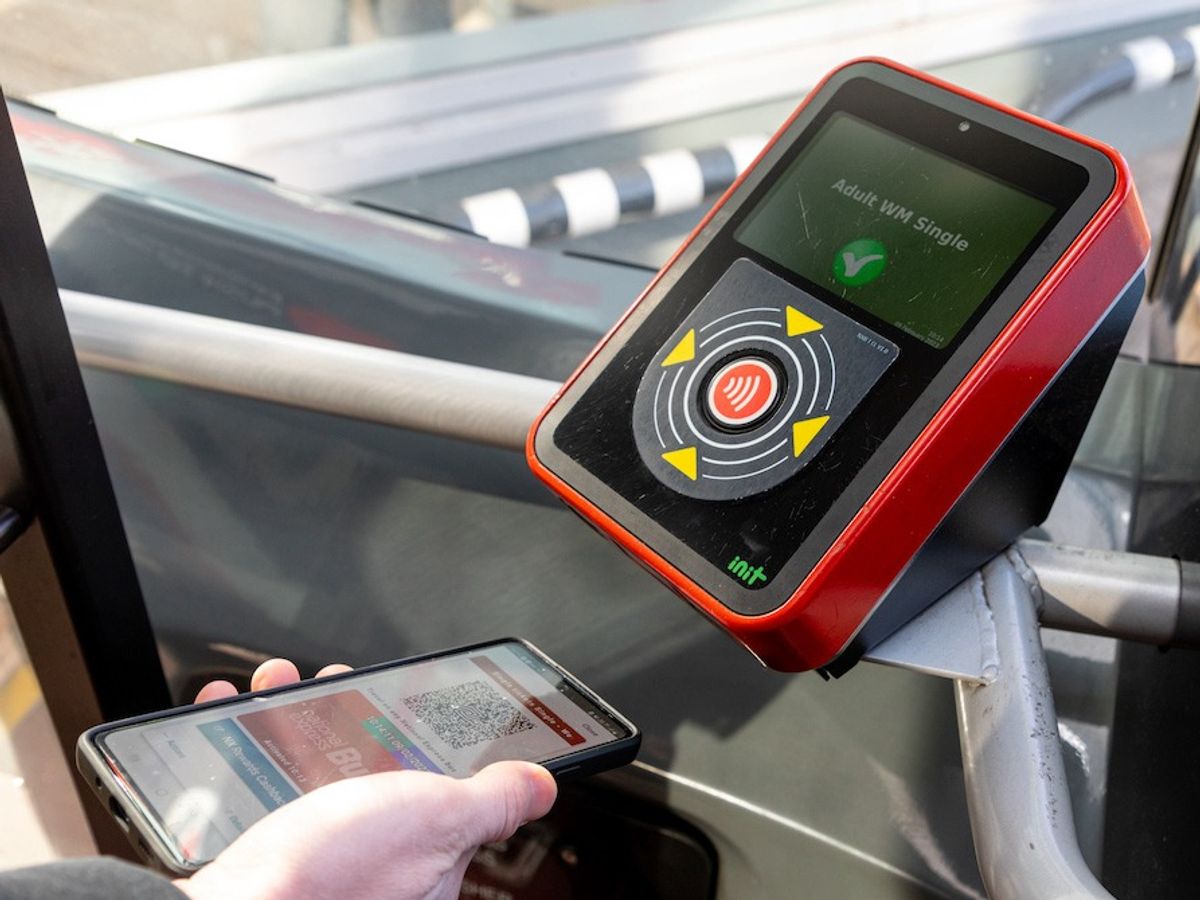 New contactless system speeds up ticketing across West Midlands bus ...