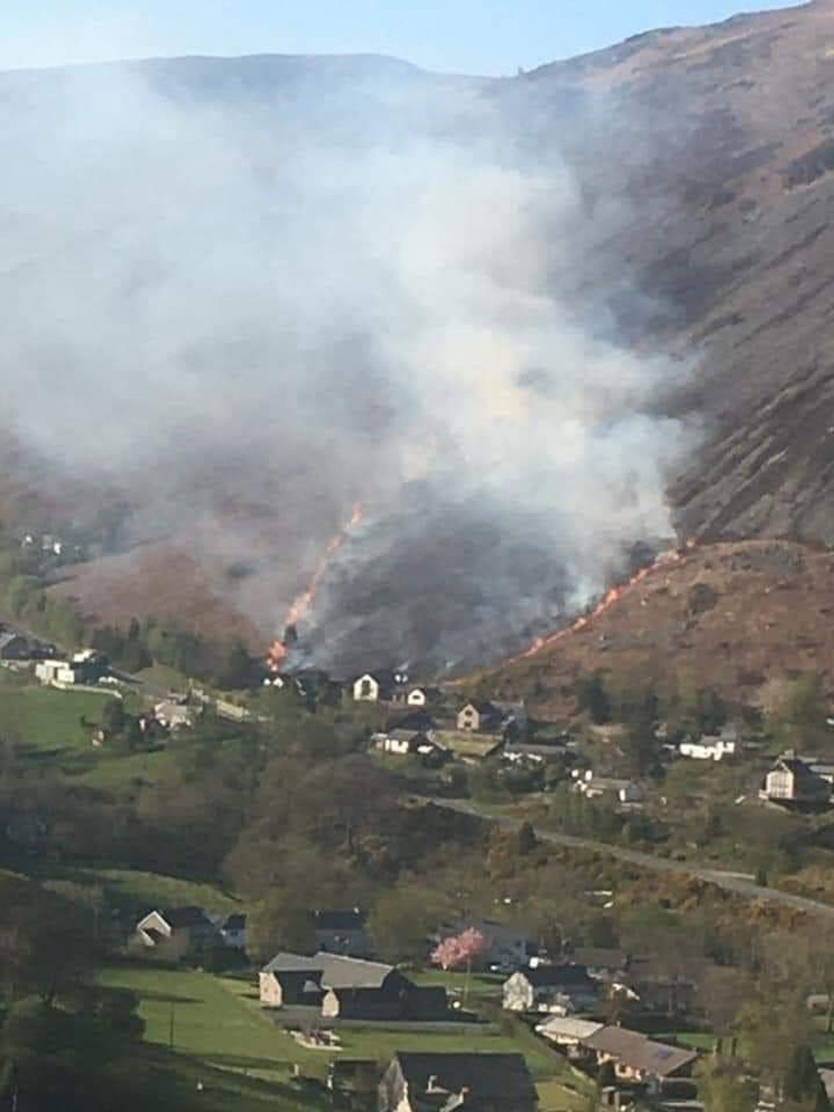 Smoke fills the skies in hill fire near Oswestry | Shropshire Star