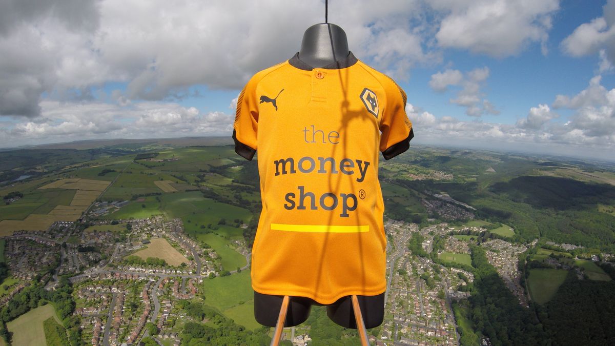 Lift off: Wolves launch new 2017/18 kit in style | Shropshire Star