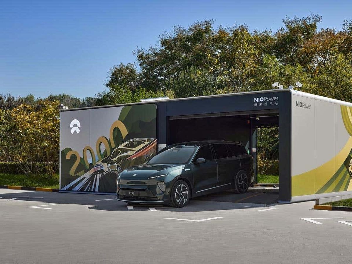 Geely and Nio enter partnership for battery-swapping technology ...