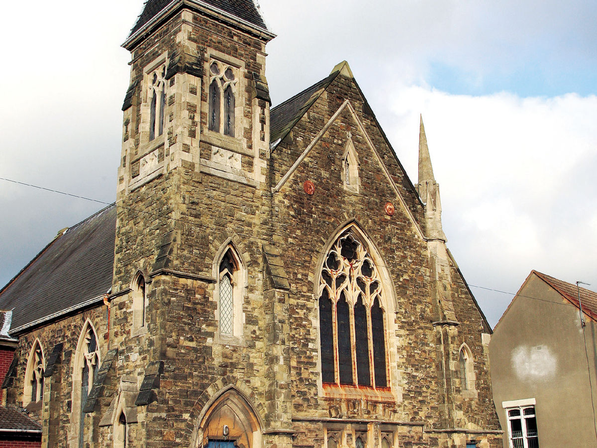 Pictures from the past: Dudley High Street and Market Place throughout ...