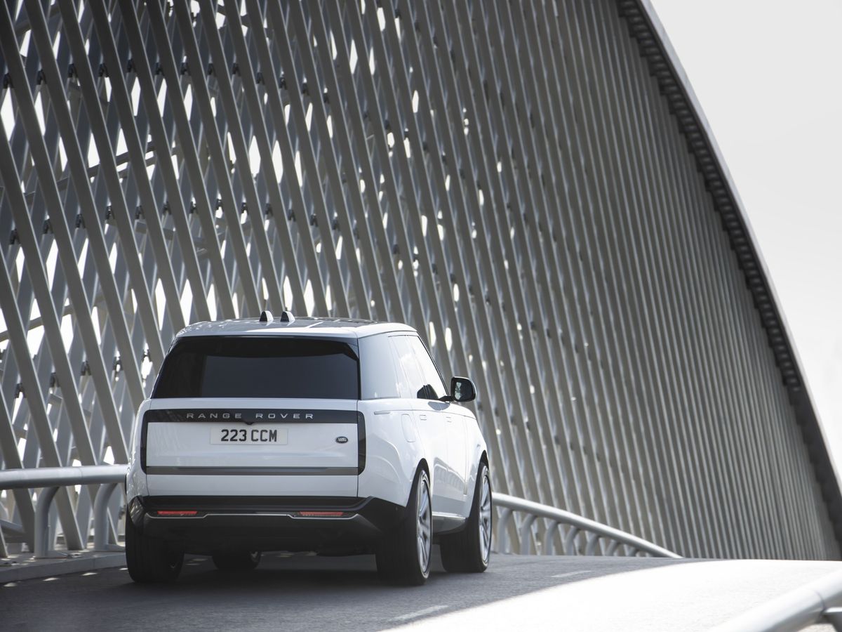 JLR worldwide car sales grow | Express & Star