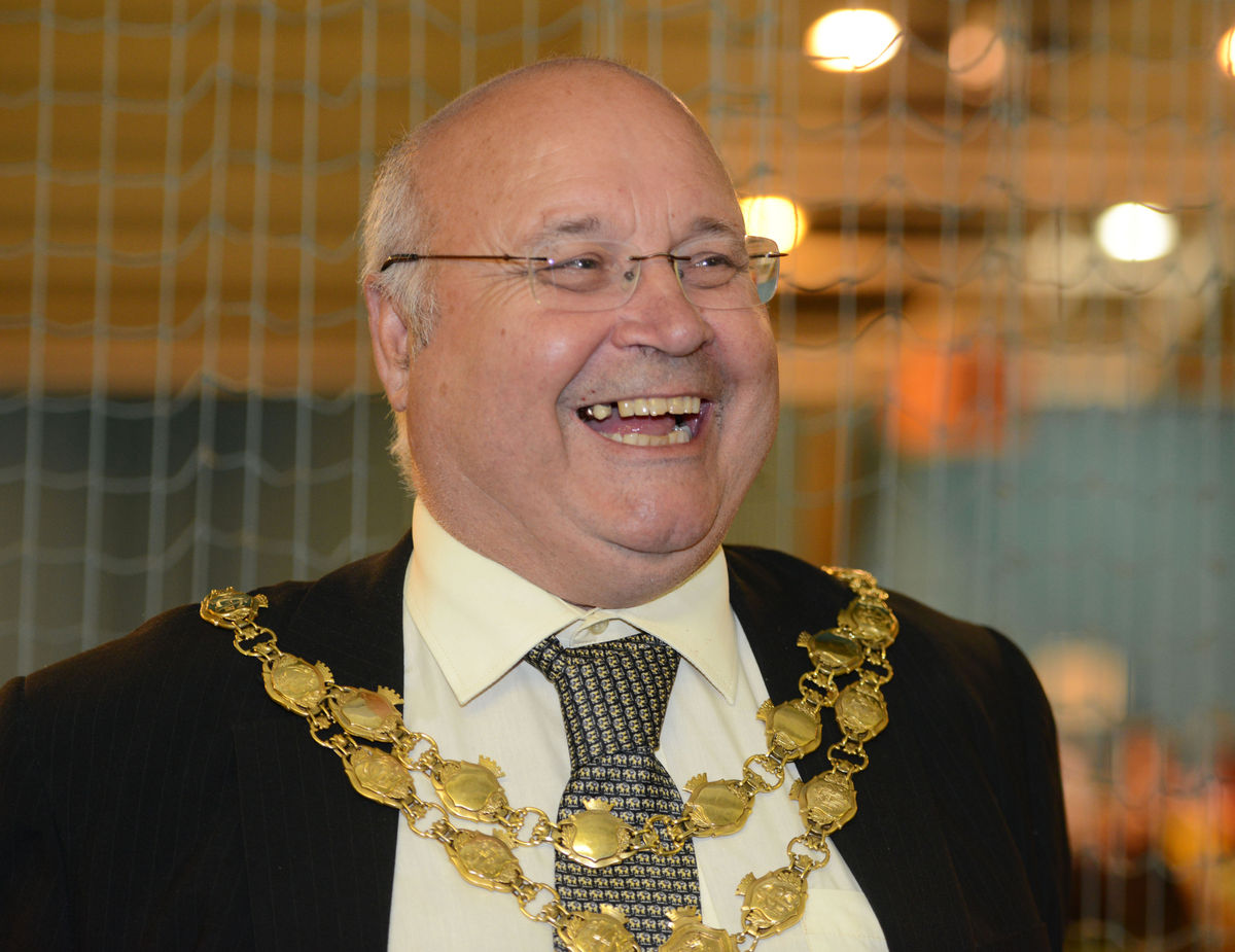 Ex-Sandwell mayor Derek Rowley at centre of injury accusation | Express ...