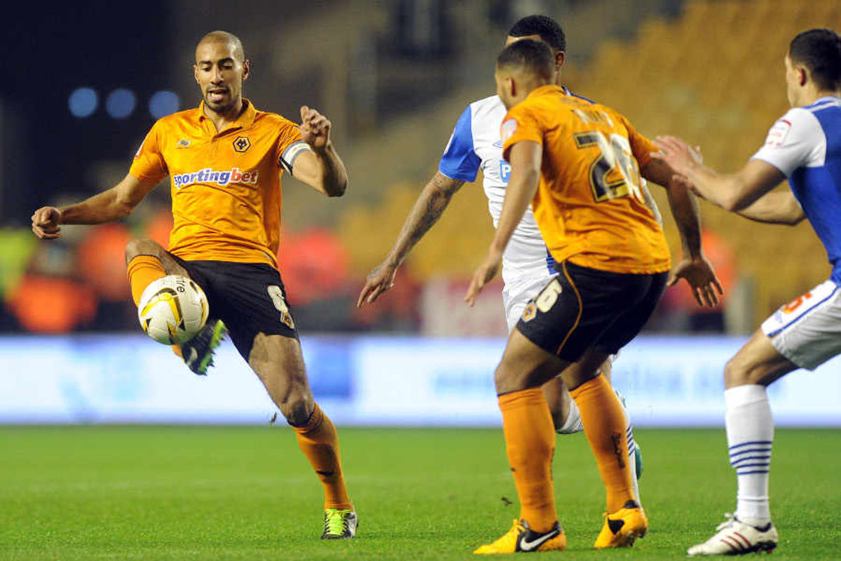 Wolves' Karl Henry holds talks with QPR | Express & Star