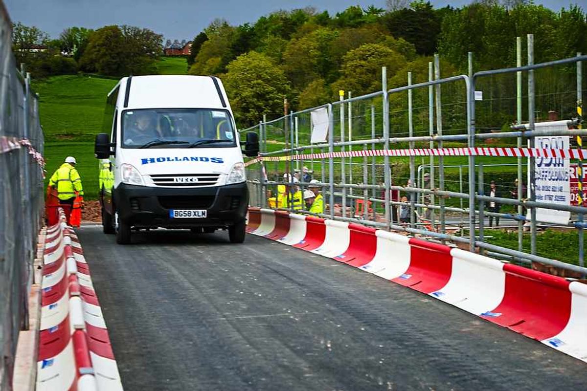 Eastham Bridge collapse: Relief after new crossing is installed ...