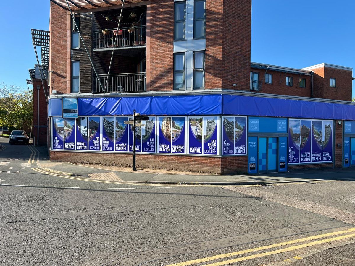 'It had become an eyesore' - Temporary banners to promote town are ...
