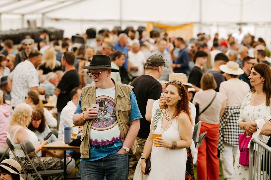 Sunny start to Ludlow Spring Festival as visitors enjoy a vibrant ...