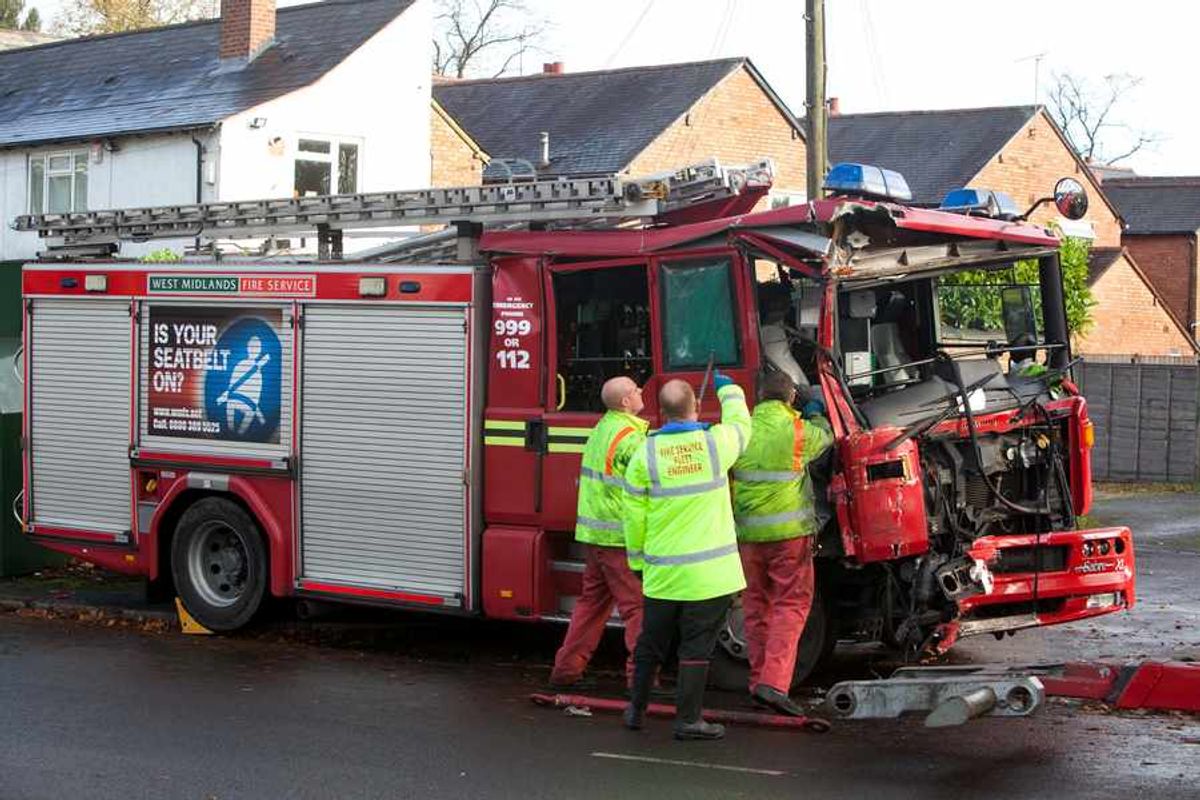 Firefighters injured as engine crashes into tree | Express & Star