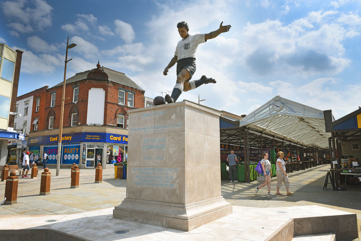 Duncan Edwards: The tragic but glittering life of a unique talent ...