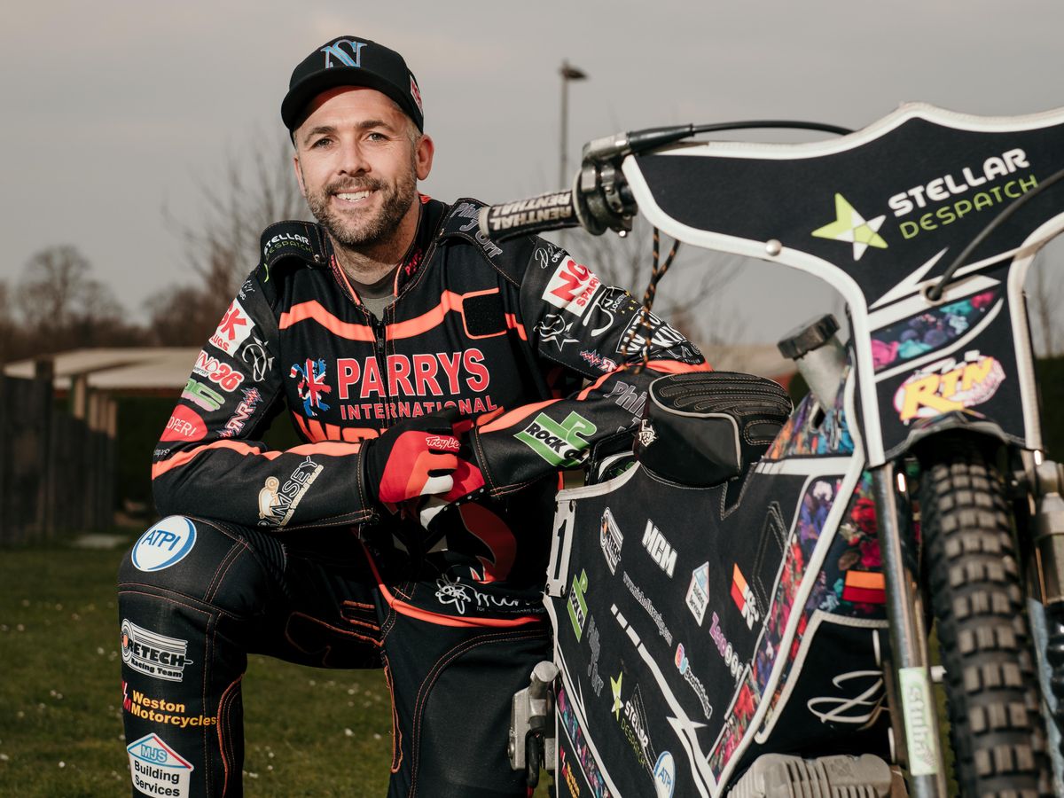 Former Wolves speedway ace Scott Nicholls brings his career to book ...