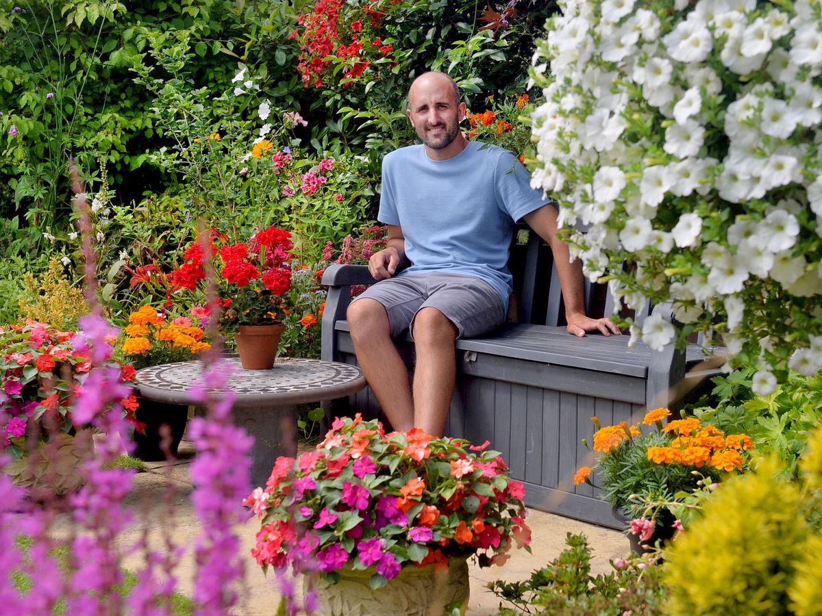 Green fingered Tom opens cottage garden for charity | Shropshire Star