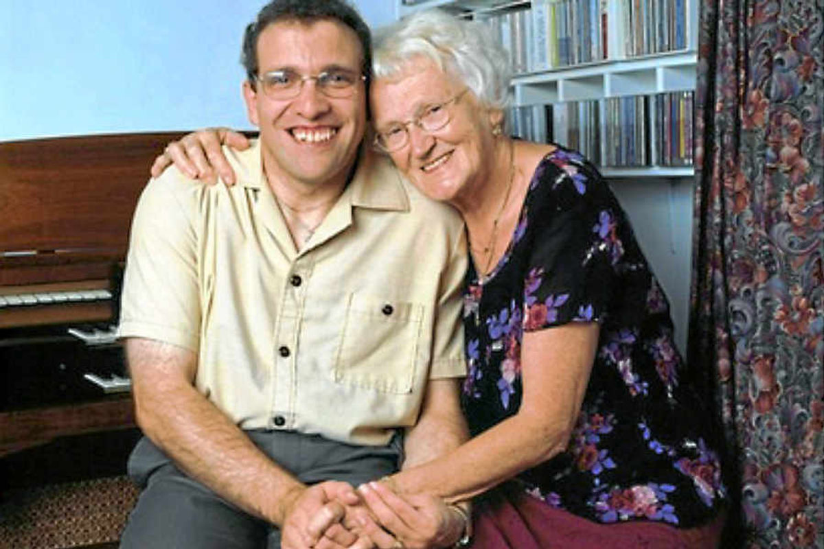 Edna and Simon prove age-gap critics wrong | Express & Star