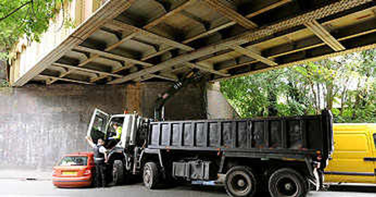 Man's £350 fine for crane collision | Express & Star