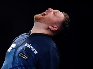 Cameron Menzies apologises for punching table after defeat to Charlie ...