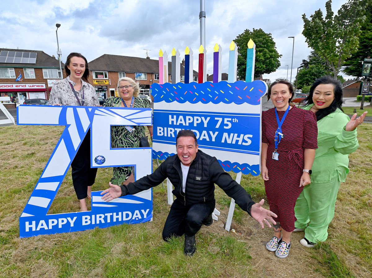 Pub landlord gives roundabout near Wolverhampton’s New Cross Hospital a ...