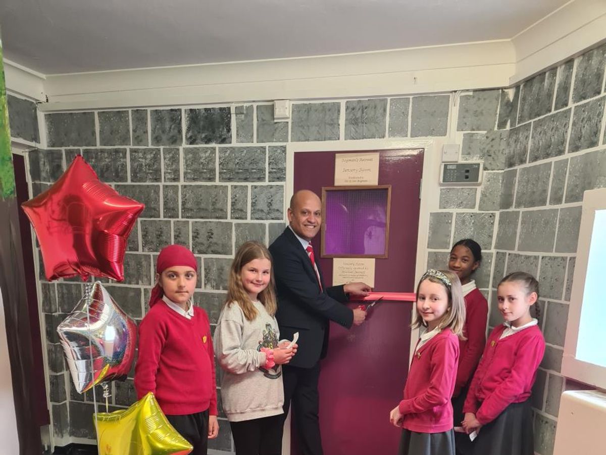 Smethwick primary school opens new sensory room | Express & Star