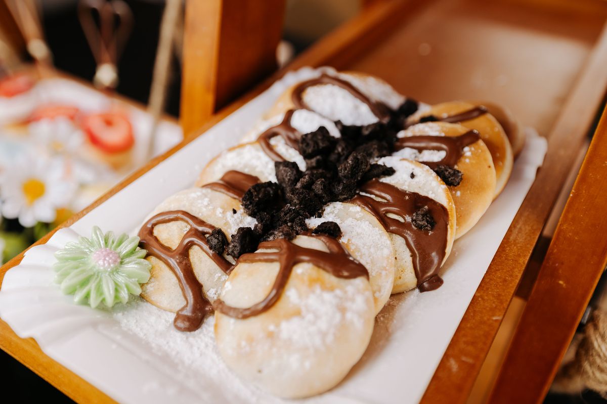 Sunny start to Ludlow Spring Festival as visitors enjoy a vibrant ...