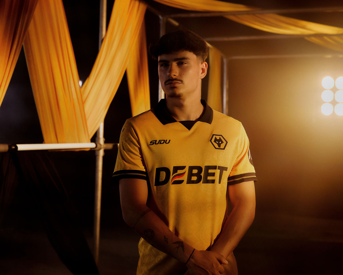 Gallery: Take the first look at Wolves' 2025/6 home kit | Express & Star