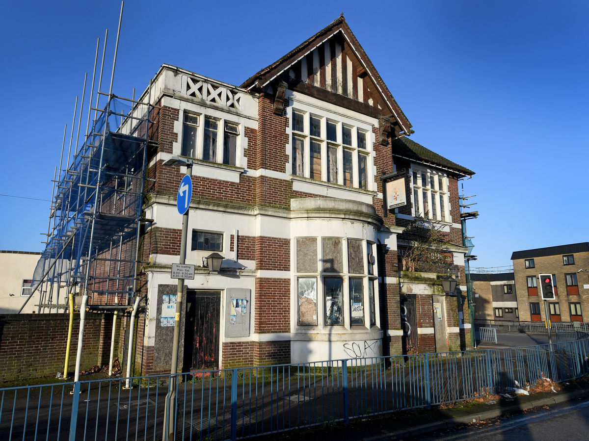 Rumours of new Desi bar and grill for eyesore Wolverhampton pub boarded ...