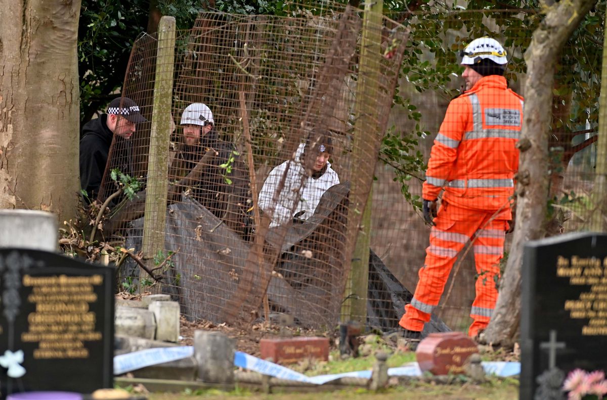 Human remains found next to Oldbury Cemetery sparking investigation ...