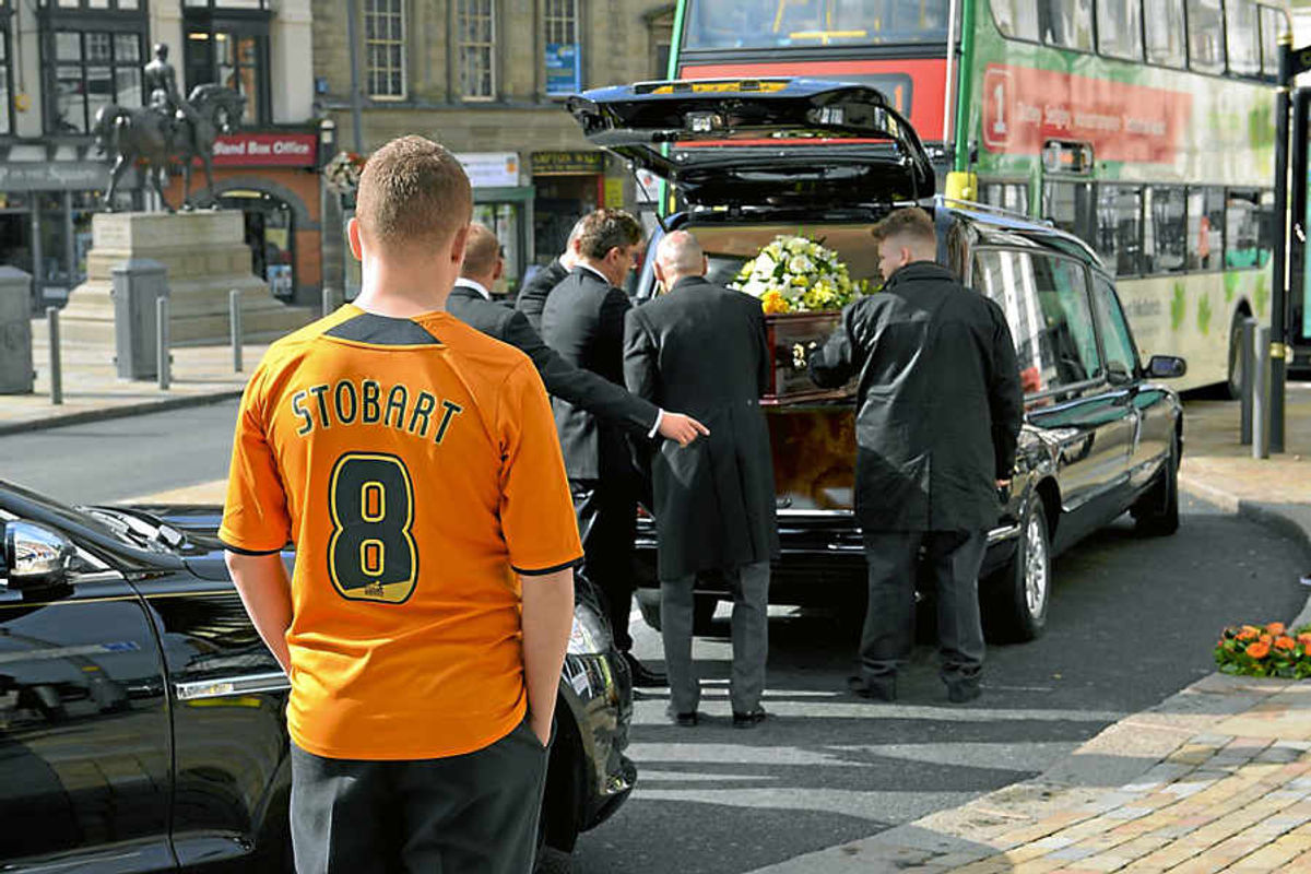 Respects are paid to former Wolves star Barry Stobart | Express & Star