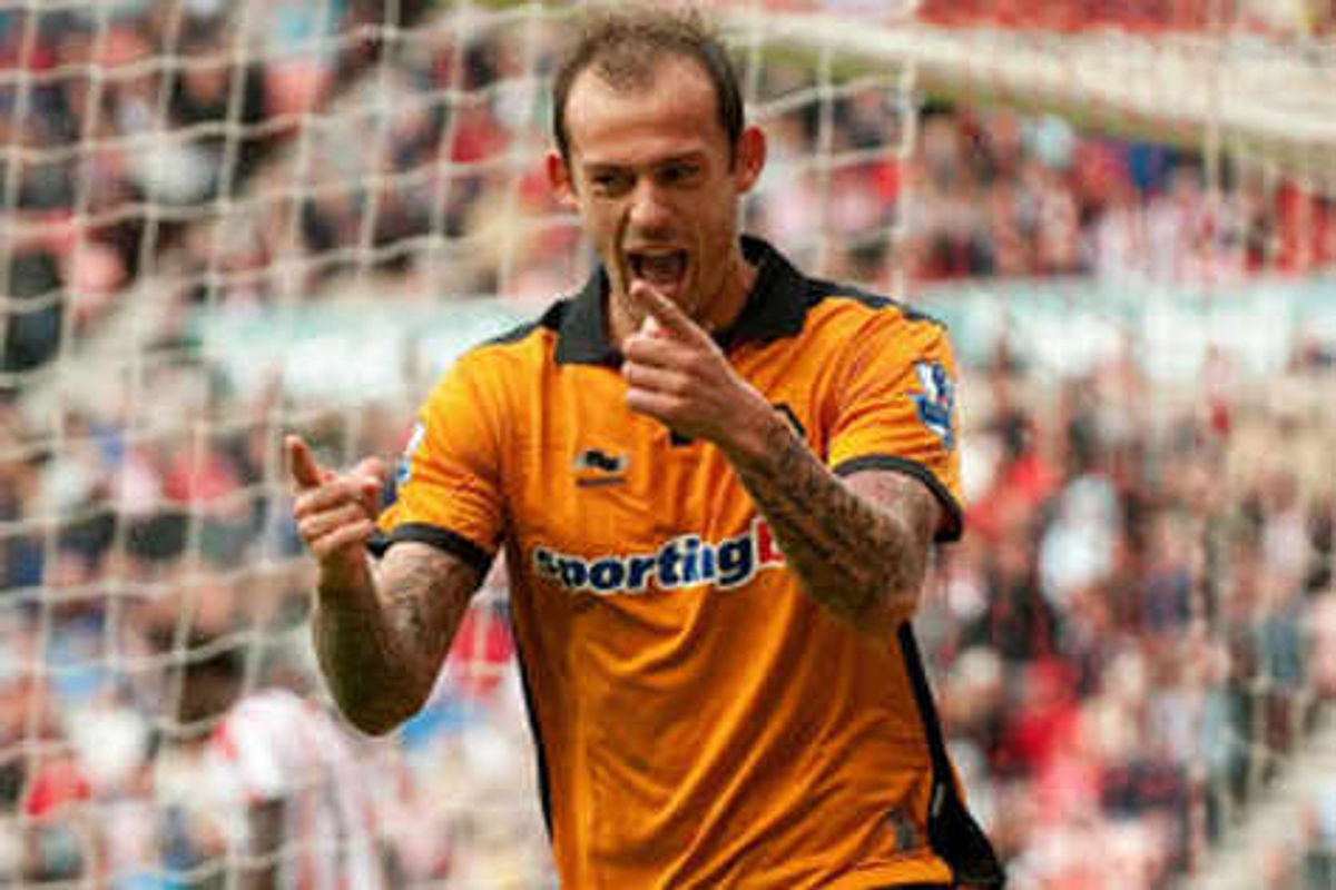 Steven Fletcher loses fitness fight for Wolves clash | Shropshire Star