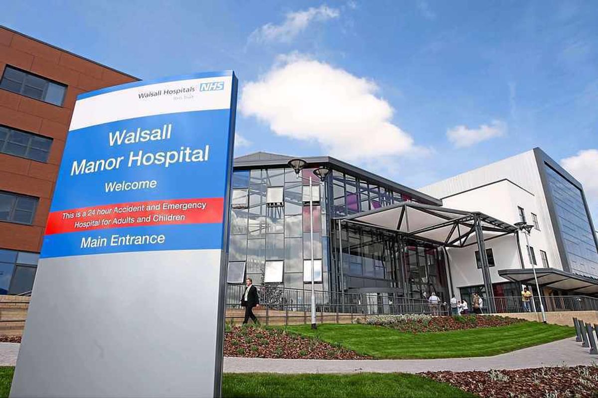 3,000 want Walsall Manor Hospital staff to park for free | Express & Star
